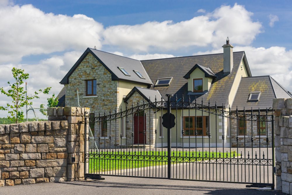 Irish Stars and Their Extravagant Homes - PropertyWire
